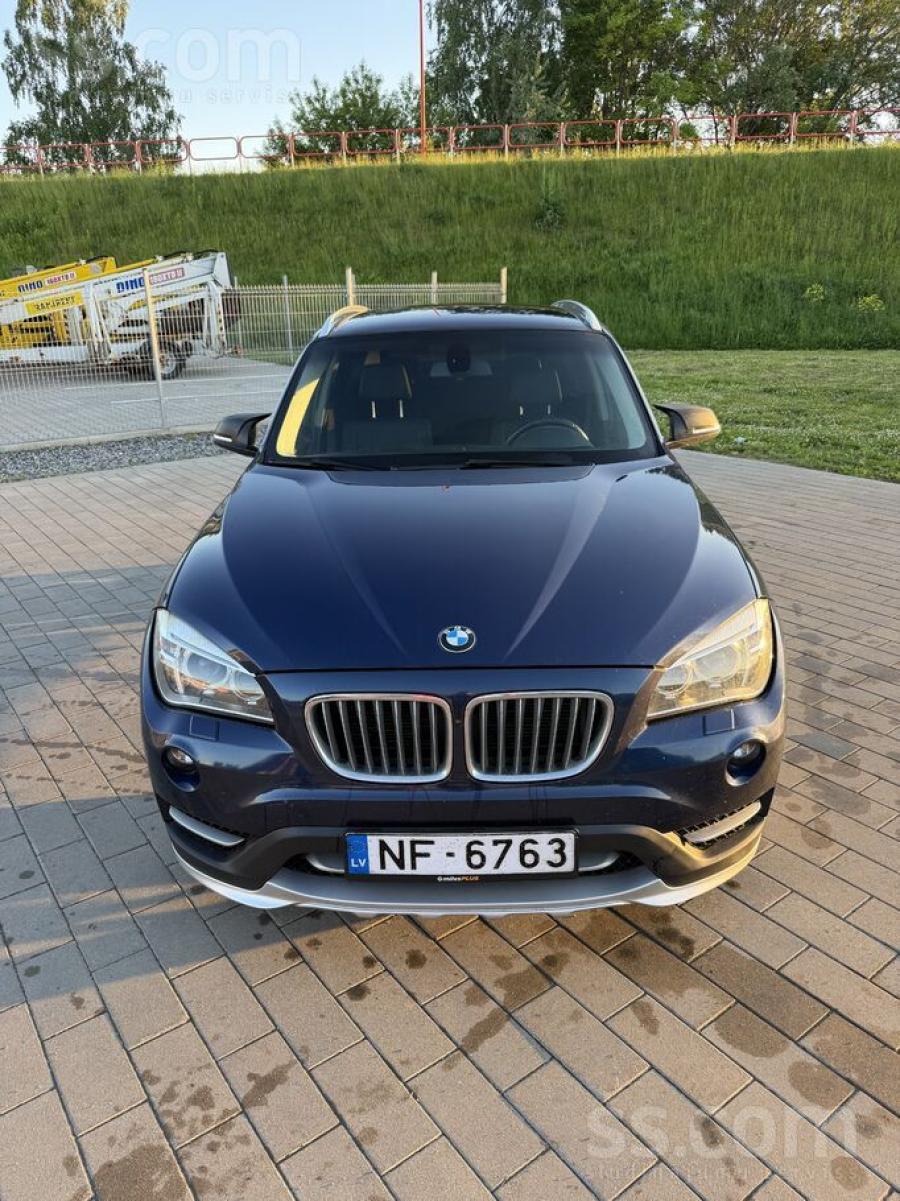 Zils BMW X1 2014 Daugavpils, ar dzinēja tilpumu 2.00 L un nobraukumu 310 tūkst. km par 7900 €, foto 4 vietnē AUTOMOTO.COM.LV
