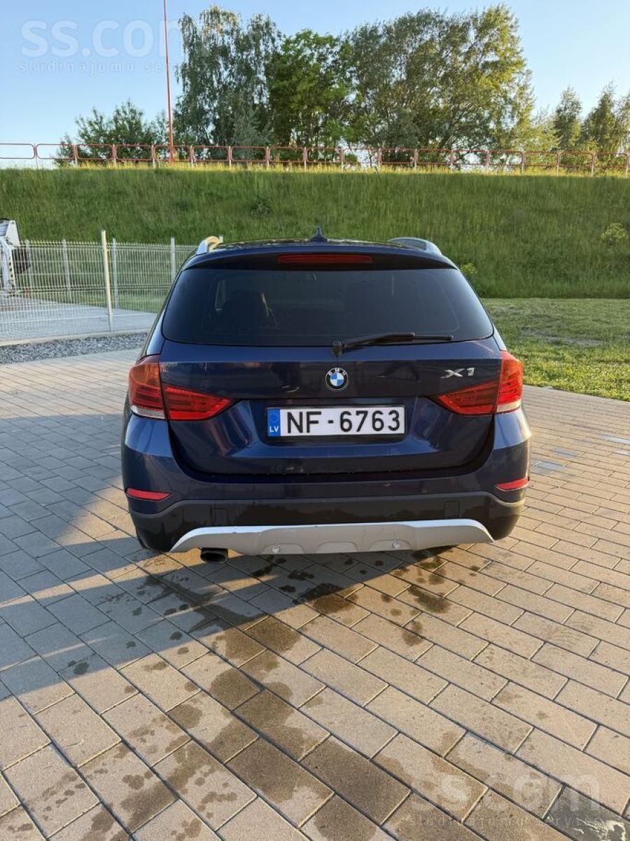 Zils BMW X1 2014 Daugavpils, ar dzinēja tilpumu 2.00 L un nobraukumu 310 tūkst. km par 7900 €, foto 6 vietnē AUTOMOTO.COM.LV