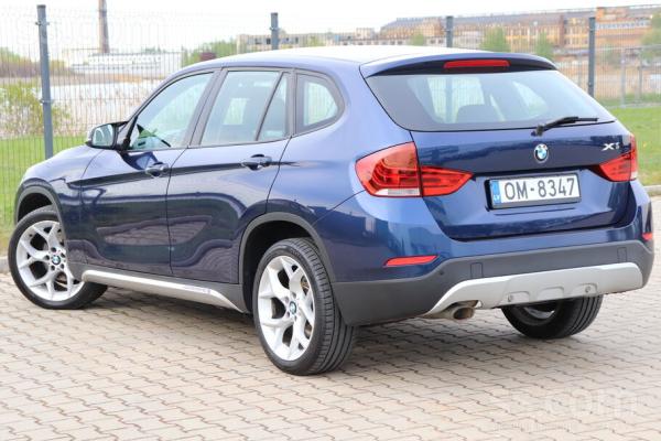 Blue BMW X1 2014 in Riga, with an engine capacity of 2.00 L and mileage of 251 thousand km for 7750 €, photo 10 on AUTOMOTO.COM.LV