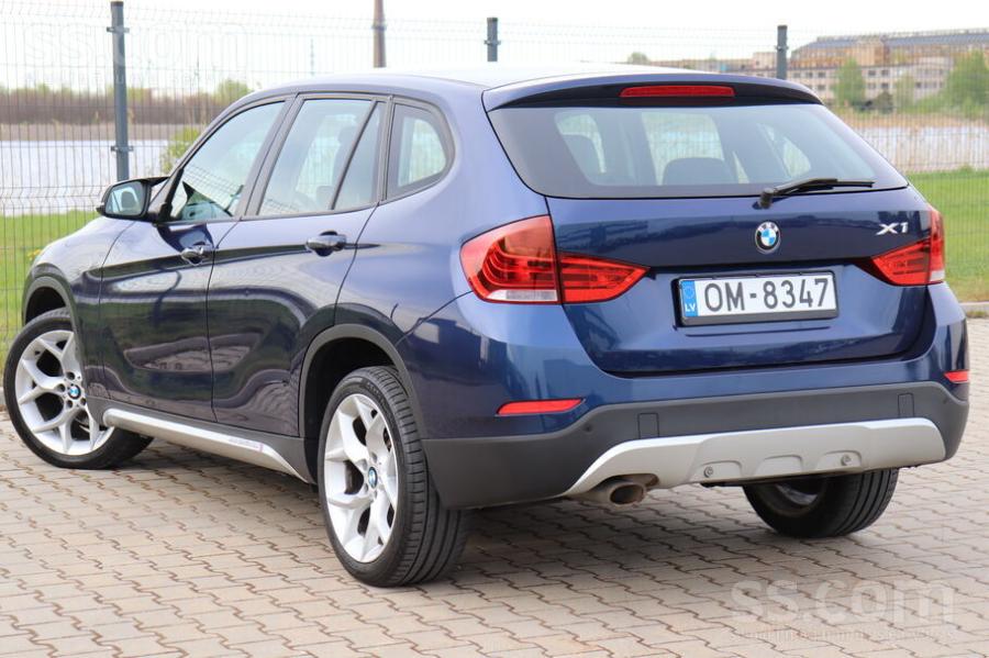 Blue BMW X1 2014 in Riga, with an engine capacity of 2.00 L and mileage of 251 thousand km for 7750 €, photo 12 on AUTOMOTO.COM.LV