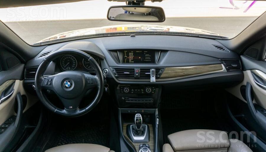 Blue BMW X1 2014 in Riga, with an engine capacity of 2.00 L and mileage of 269 thousand km for 9490 €, photo 12 on AUTOMOTO.COM.LV
