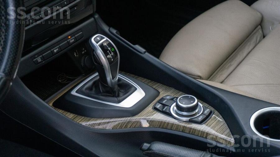 Blue BMW X1 2014 in Riga, with an engine capacity of 2.00 L and mileage of 269 thousand km for 9490 €, photo 15 on AUTOMOTO.COM.LV