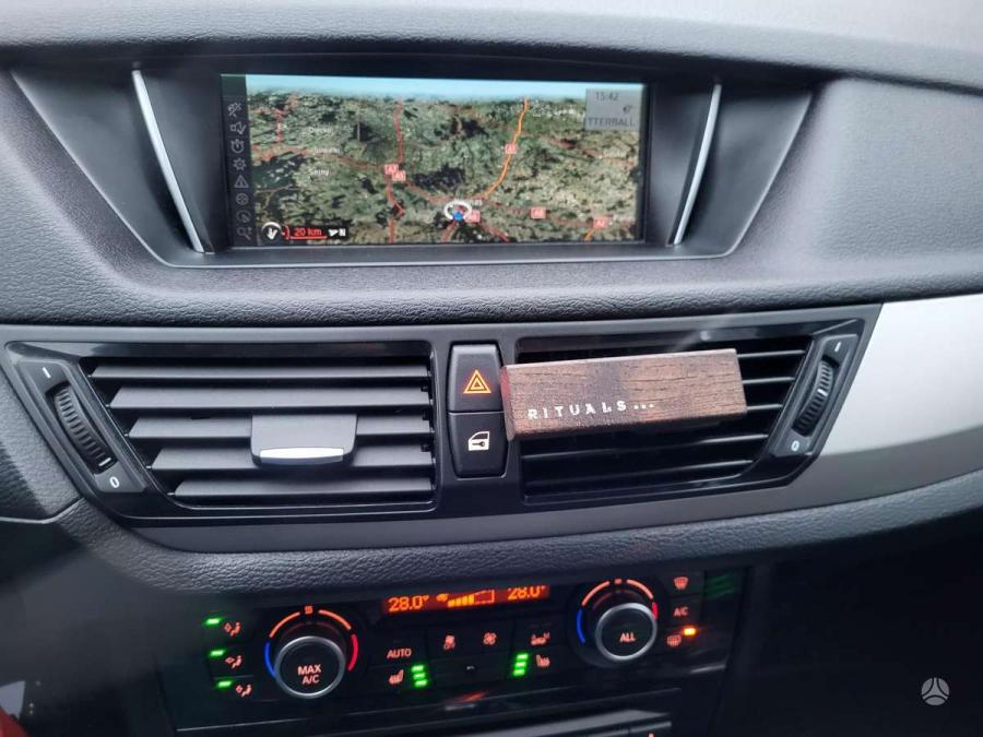 Zils BMW X1 2014 Kauņa, ar dzinēja tilpumu 2.00 L un nobraukumu 199 tūkst. km par 9800 €, foto 20 vietnē AUTOMOTO.COM.LV