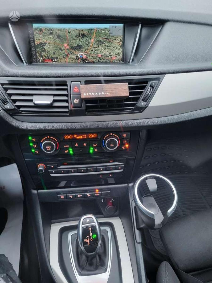 Zils BMW X1 2014 Kauņa, ar dzinēja tilpumu 2.00 L un nobraukumu 199 tūkst. km par 9800 €, foto 22 vietnē AUTOMOTO.COM.LV