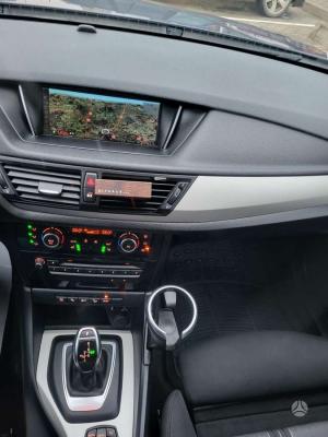 Zils BMW X1 2014 Kauņa, ar dzinēja tilpumu 2.00 L un nobraukumu 199 tūkst. km par 9800 €, foto 24 vietnē AUTOMOTO.COM.LV