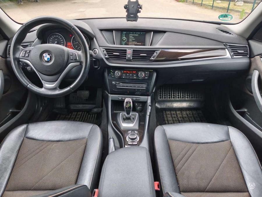 Zils BMW X1 2014 Šauļi, ar dzinēja tilpumu 2.00 L un nobraukumu 180 tūkst. km par 9500 €, foto 8 vietnē AUTOMOTO.COM.LV