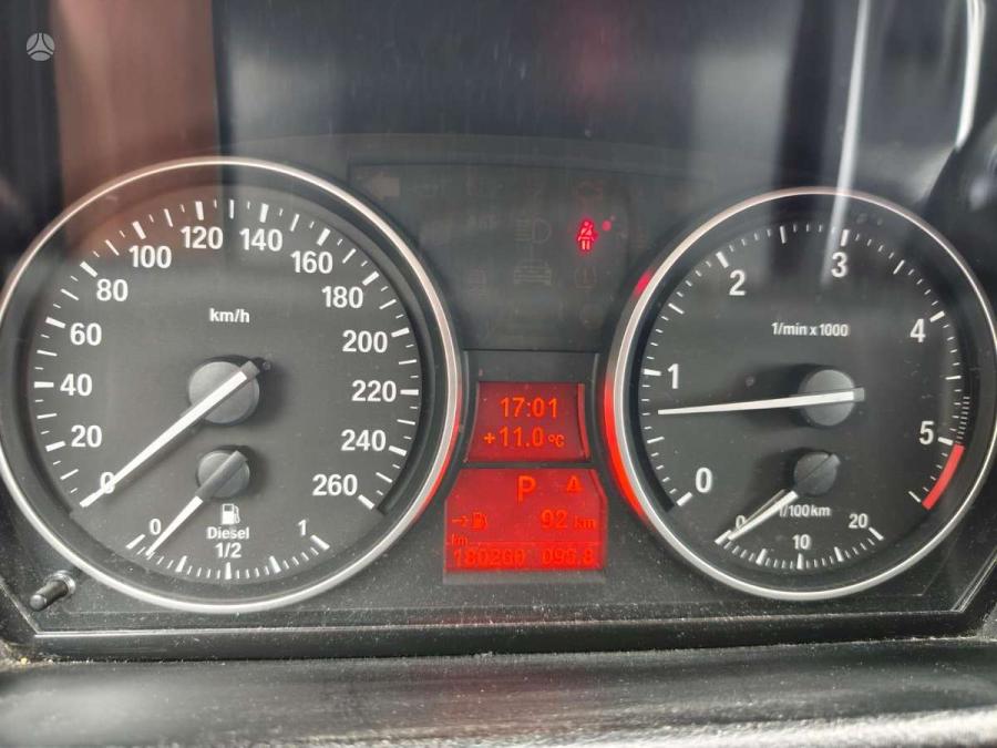 Zils BMW X1 2014 Šauļi, ar dzinēja tilpumu 2.00 L un nobraukumu 180 tūkst. km par 9500 €, foto 18 vietnē AUTOMOTO.COM.LV
