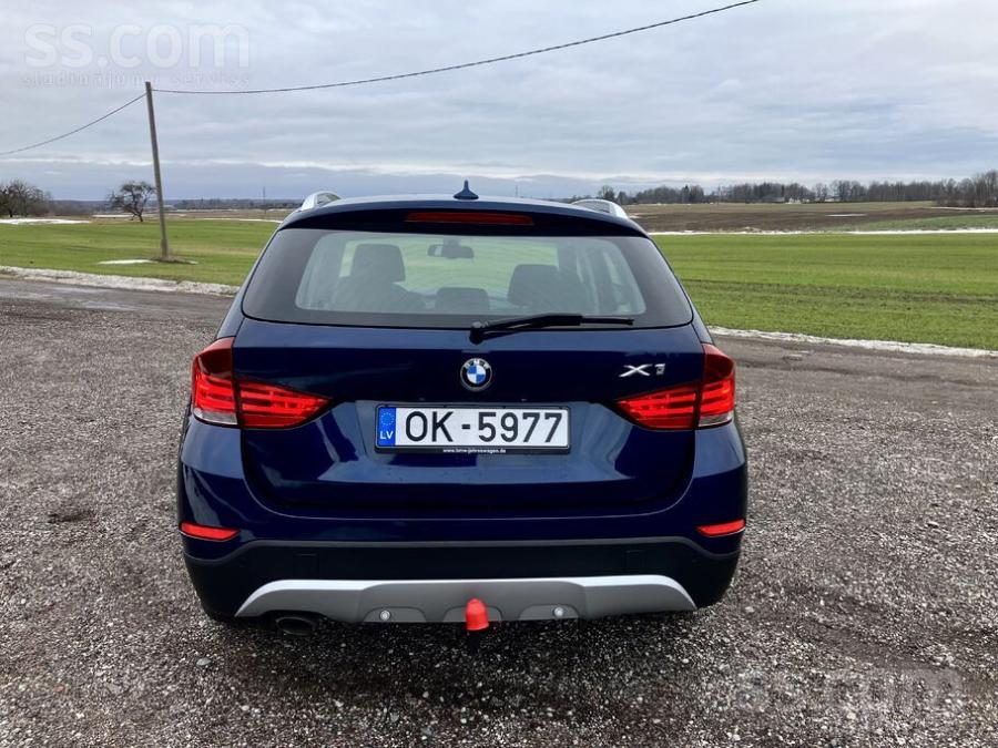 Zils BMW X1 2015 Talsi, ar dzinēja tilpumu 2.00 L un nobraukumu 210 tūkst. km par 10999 €, foto 5 vietnē AUTOMOTO.COM.LV