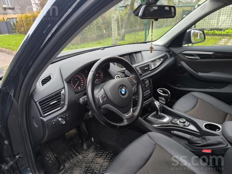Zils BMW X1 2015 Jelgava, ar dzinēja tilpumu 2.00 L un nobraukumu 201 tūkst. km par 9998 €, foto 9 vietnē AUTOMOTO.COM.LV
