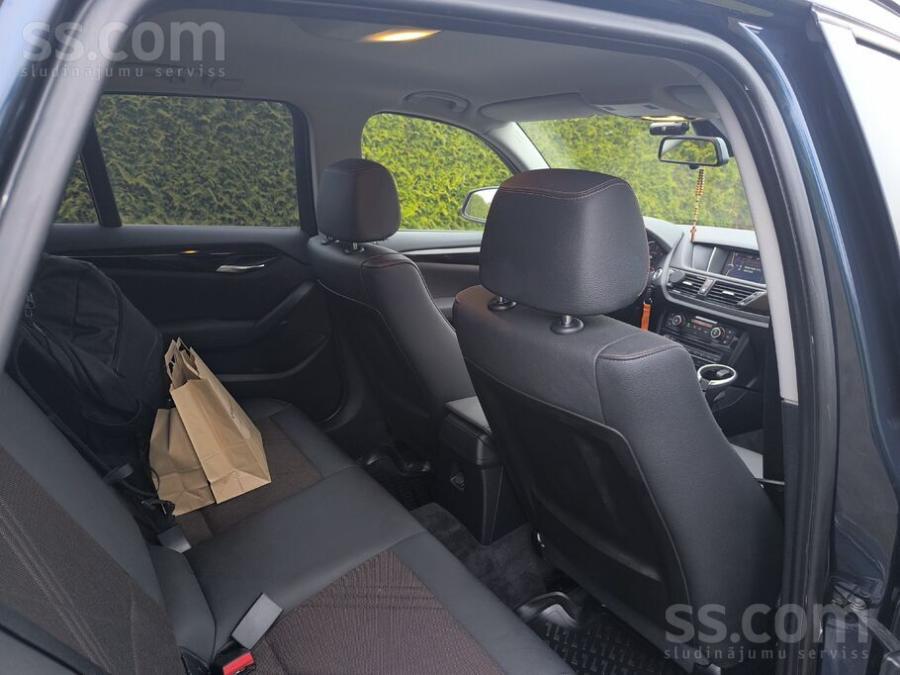 Zils BMW X1 2015 Jelgava, ar dzinēja tilpumu 2.00 L un nobraukumu 201 tūkst. km par 9998 €, foto 11 vietnē AUTOMOTO.COM.LV