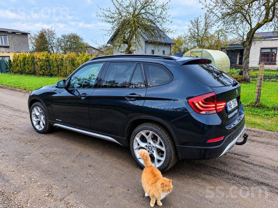 Zils BMW X1 2015 Jelgava, ar dzinēja tilpumu 2.00 L un nobraukumu 201 tūkst. km par 9400 €, foto 4 vietnē AUTOMOTO.COM.LV