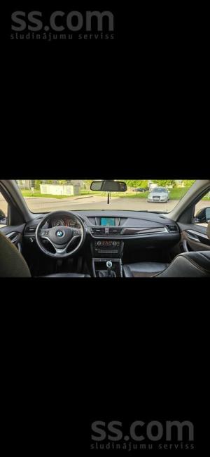Zils BMW X1 2015 Rīga, ar dzinēja tilpumu 2.00 L un nobraukumu 333 tūkst. km par 7300 €, foto 9 vietnē AUTOMOTO.COM.LV
