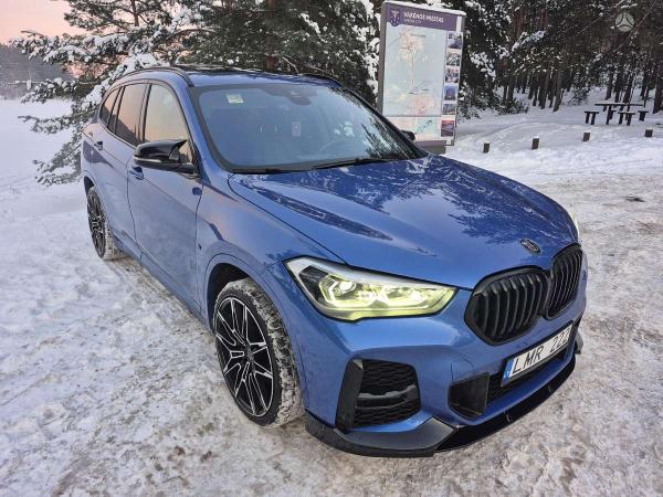Blue BMW X1 2016 in Vilnius, with an engine capacity of 2.00 L and mileage of 232 thousand km for 17800 €, photo 3 on AUTOMOTO.COM.LV