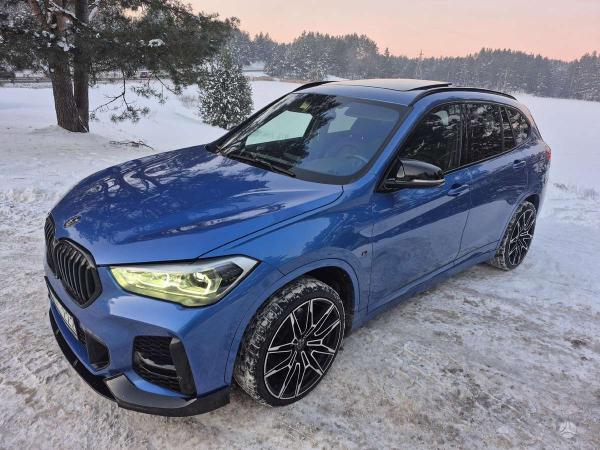 Blue BMW X1 2016 in Vilnius, with an engine capacity of 2.00 L and mileage of 232 thousand km for 17800 €, photo 5 on AUTOMOTO.COM.LV