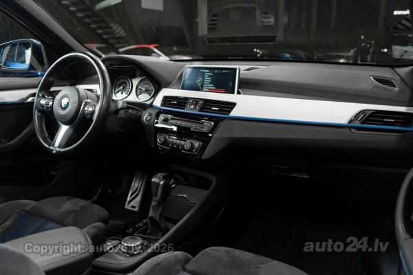 Blue BMW X1 2016 in Riga, with an engine capacity of 2.00 L and mileage of 140 thousand km for 20300 €, photo 11 on AUTOMOTO.COM.LV