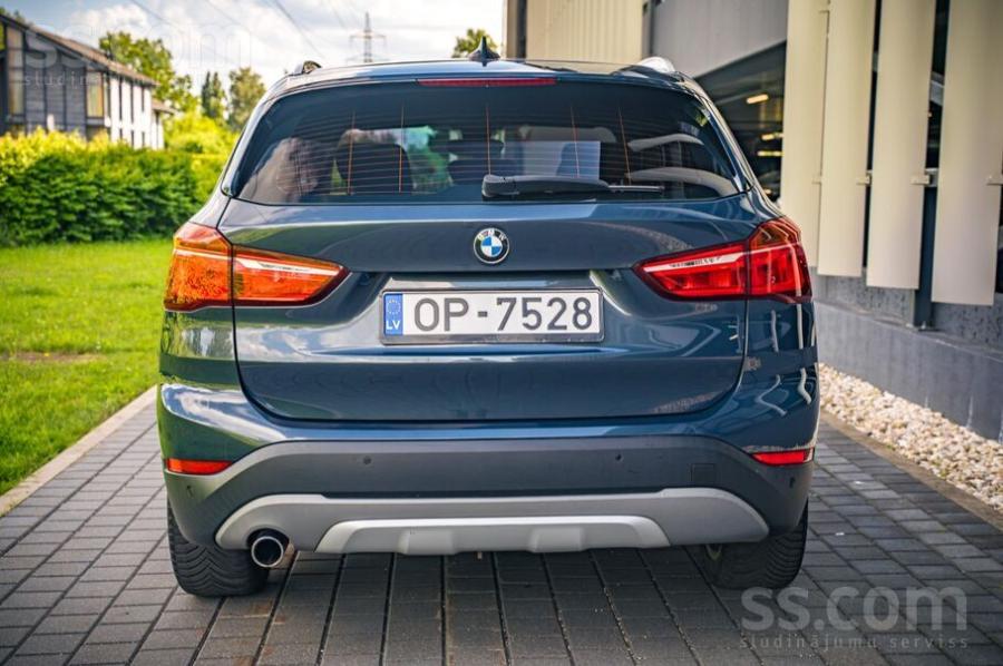 Blue BMW X1 2016 in Riga, with an engine capacity of 2.00 L and mileage of 284 thousand km for 11990 €, photo 6 on AUTOMOTO.COM.LV