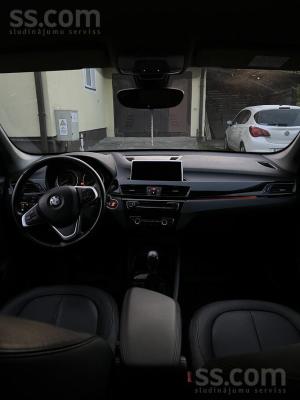 Zils BMW X1 2016 Rīga, ar dzinēja tilpumu 1.50 L un nobraukumu 302 tūkst. km par 11999 €, foto 5 vietnē AUTOMOTO.COM.LV
