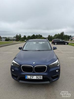 Zils BMW X1 2016 Kauņa, ar dzinēja tilpumu 2.00 L un nobraukumu 321 tūkst. km par 10000 €, foto  vietnē AUTOMOTO.COM.LV