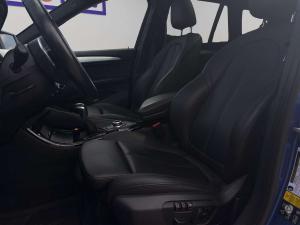 Blue BMW X1 2016 in Kaunas, with an engine capacity of 2.00 L and mileage of 199 thousand km for 14299 €, photo 15 on AUTOMOTO.COM.LV