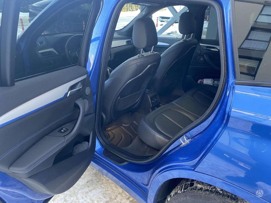Blue BMW X1 2017 in Kaunas, with an engine capacity of 2.80 L and mileage of 130 thousand km for 17500 €, photo 12 on AUTOMOTO.COM.LV