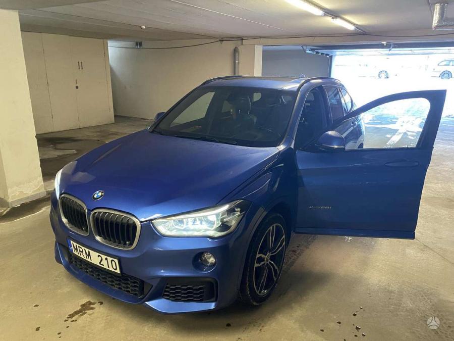 Blue BMW X1 2017 in Kaunas, with an engine capacity of 2.80 L and mileage of 130 thousand km for 17500 €, photo 21 on AUTOMOTO.COM.LV
