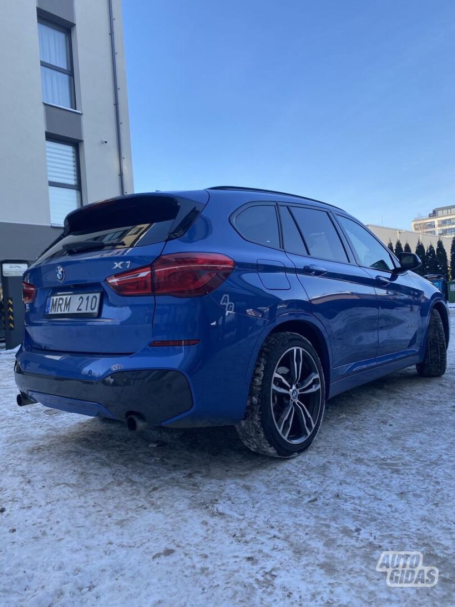 Blue BMW X1 2017 in Kaunas, with an engine capacity of 2.00 L and mileage of 130 thousand km for 17500 €, photo 4 on AUTOMOTO.COM.LV
