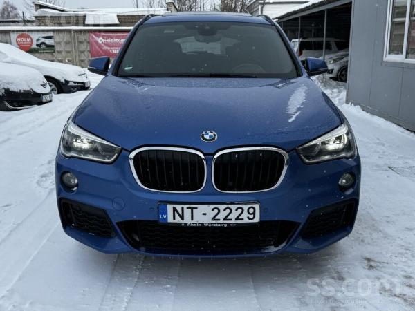Zils BMW X1 2017 Daugavpils, ar dzinēja tilpumu 2.00 L un nobraukumu 0 tūkst. km par 16900 €, foto 2 vietnē AUTOMOTO.COM.LV