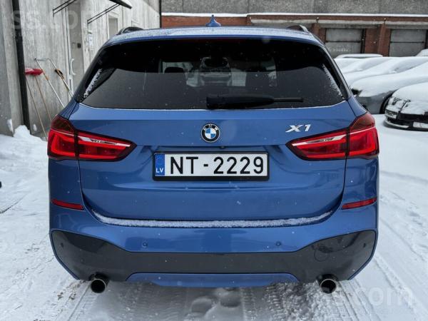 Zils BMW X1 2017 Daugavpils, ar dzinēja tilpumu 2.00 L un nobraukumu 0 tūkst. km par 16900 €, foto 5 vietnē AUTOMOTO.COM.LV