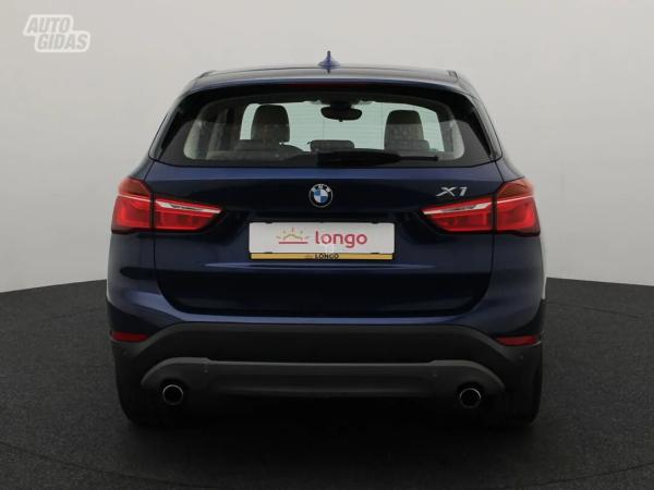 Blue BMW X1 2017 in Vilnius, with an engine capacity of 2.00 L and mileage of 188 thousand km for 16399 €, photo 5 on AUTOMOTO.COM.LV