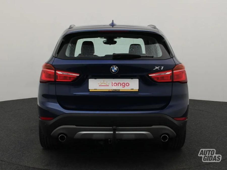 Blue BMW X1 2017 in Vilnius, with an engine capacity of 2.00 L and mileage of 139 thousand km for 18199 €, photo 5 on AUTOMOTO.COM.LV