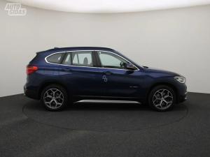Blue BMW X1 2017 in Vilnius, with an engine capacity of 2.00 L and mileage of 139 thousand km for 18199 €, photo 9 on AUTOMOTO.COM.LV