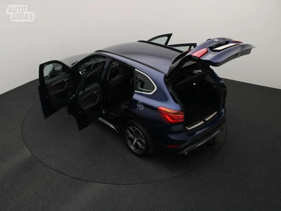 Blue BMW X1 2017 in Vilnius, with an engine capacity of 2.00 L and mileage of 139 thousand km for 18199 €, photo 13 on AUTOMOTO.COM.LV