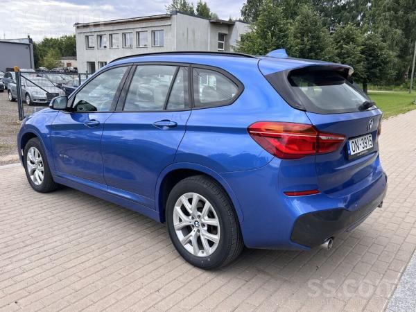 Zils BMW X1 2017 Limbaži, ar dzinēja tilpumu 2.00 L un nobraukumu 120 tūkst. km par 18550 €, foto 6 vietnē AUTOMOTO.COM.LV