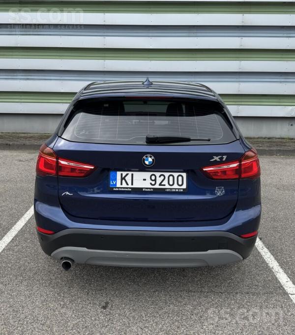 Blue BMW X1 2017 in Riga, with an engine capacity of 1.50 L and mileage of 239 thousand km for 11500 €, photo 4 on AUTOMOTO.COM.LV