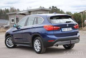 Zils BMW X1 2017 Rīga, ar dzinēja tilpumu 2.00 L un nobraukumu 290 tūkst. km par 12990 €, foto 4 vietnē AUTOMOTO.COM.LV