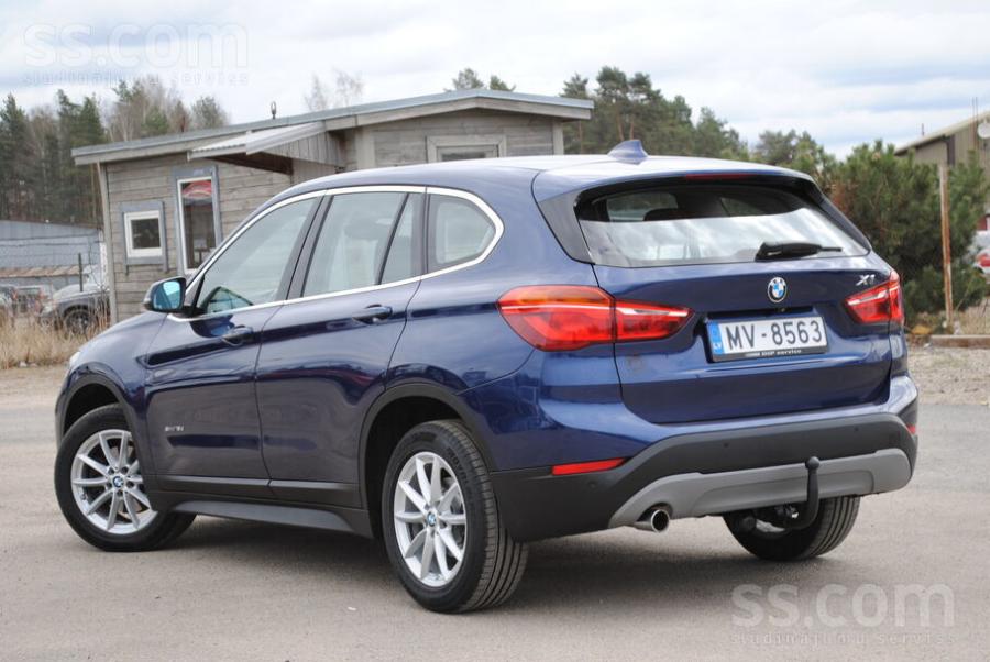 Zils BMW X1 2017 Rīga, ar dzinēja tilpumu 2.00 L un nobraukumu 290 tūkst. km par 12990 €, foto 4 vietnē AUTOMOTO.COM.LV
