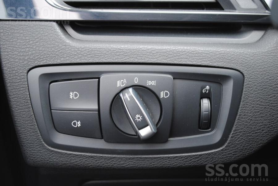 Zils BMW X1 2017 Rīga, ar dzinēja tilpumu 2.00 L un nobraukumu 290 tūkst. km par 12990 €, foto 19 vietnē AUTOMOTO.COM.LV