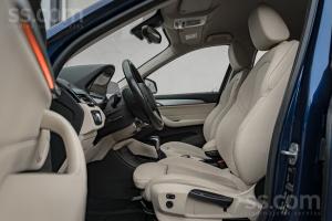 Blue BMW X1 2017 in Riga, with an engine capacity of 2.00 L and mileage of 92 thousand km for 18500 €, photo 10 on AUTOMOTO.COM.LV