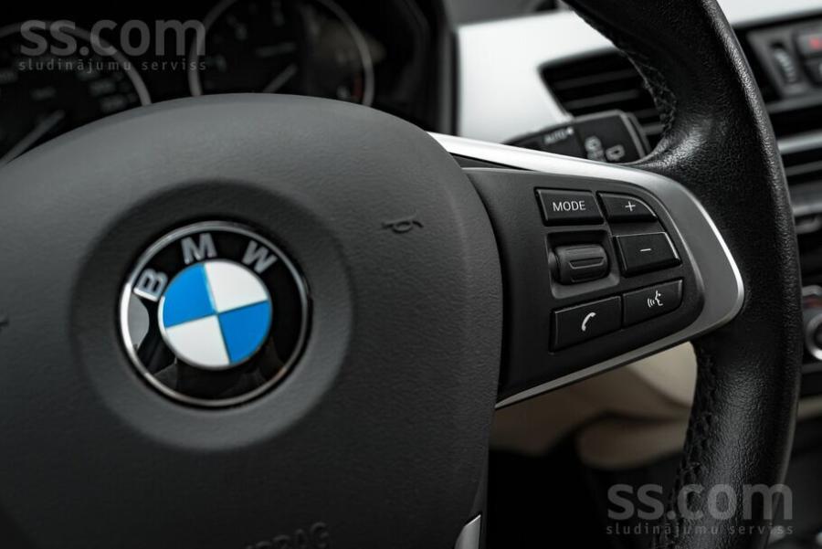 Blue BMW X1 2017 in Riga, with an engine capacity of 2.00 L and mileage of 92 thousand km for 18500 €, photo 18 on AUTOMOTO.COM.LV