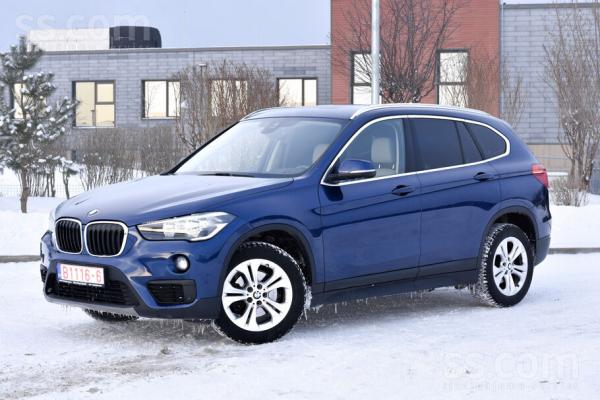 Blue BMW X1 2018 in Riga, with an engine capacity of 2.00 L and mileage of 218 thousand km for 13950 €, photo 3 on AUTOMOTO.COM.LV