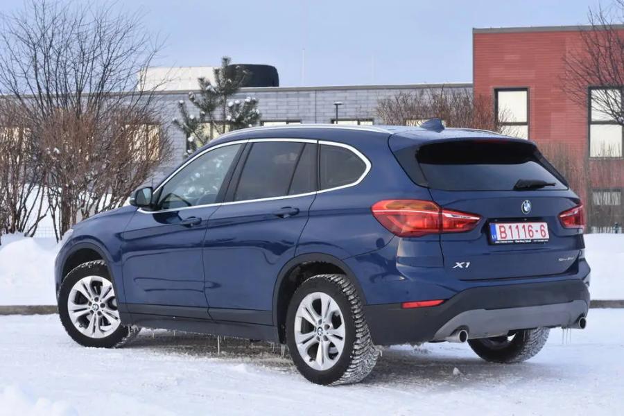 Zils BMW X1 2018 Mārupe, ar dzinēja tilpumu 2.00 L un nobraukumu 218 tūkst. km par 14450 €, foto 4 vietnē AUTOMOTO.COM.LV