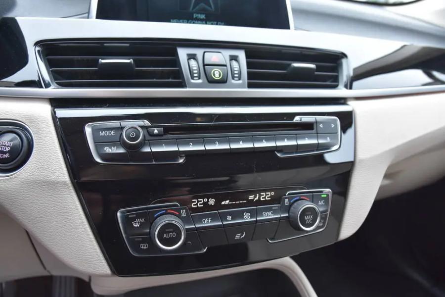 Zils BMW X1 2018 Mārupe, ar dzinēja tilpumu 2.00 L un nobraukumu 218 tūkst. km par 14450 €, foto 9 vietnē AUTOMOTO.COM.LV