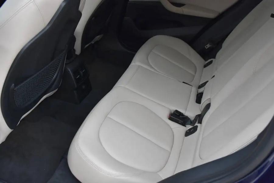 Zils BMW X1 2018 Mārupe, ar dzinēja tilpumu 2.00 L un nobraukumu 218 tūkst. km par 14450 €, foto 13 vietnē AUTOMOTO.COM.LV