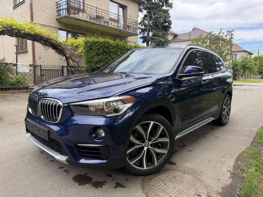 Blue BMW X1 2018 in Kaunas, with an engine capacity of 2.00 L and mileage of 50 thousand km for 15950 €, photo 1 on AUTOMOTO.COM.LV