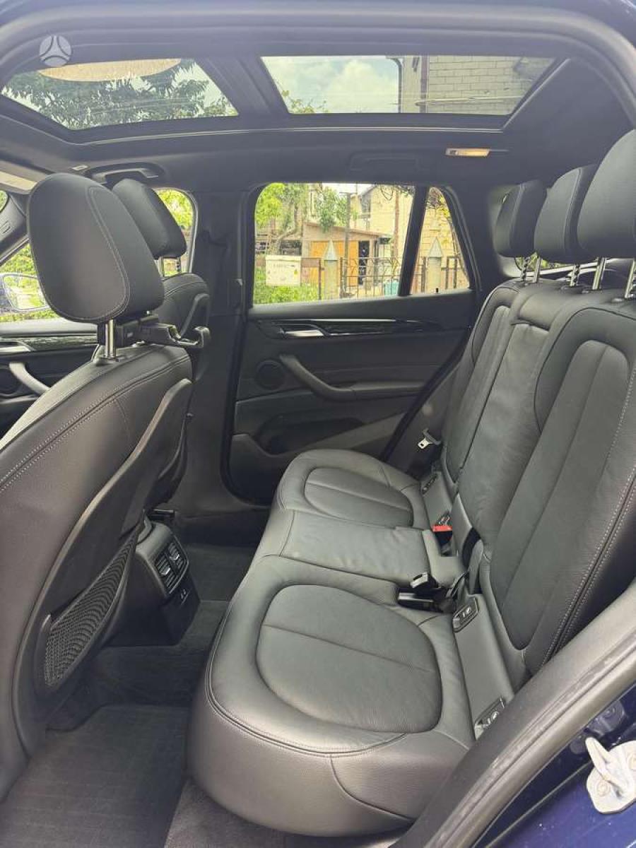 Blue BMW X1 2018 in Kaunas, with an engine capacity of 2.00 L and mileage of 50 thousand km for 15950 €, photo 18 on AUTOMOTO.COM.LV