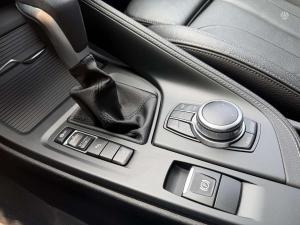 Blue BMW X1 2018 in Kaunas, with an engine capacity of 2.00 L and mileage of 50 thousand km for 15950 €, photo 29 on AUTOMOTO.COM.LV