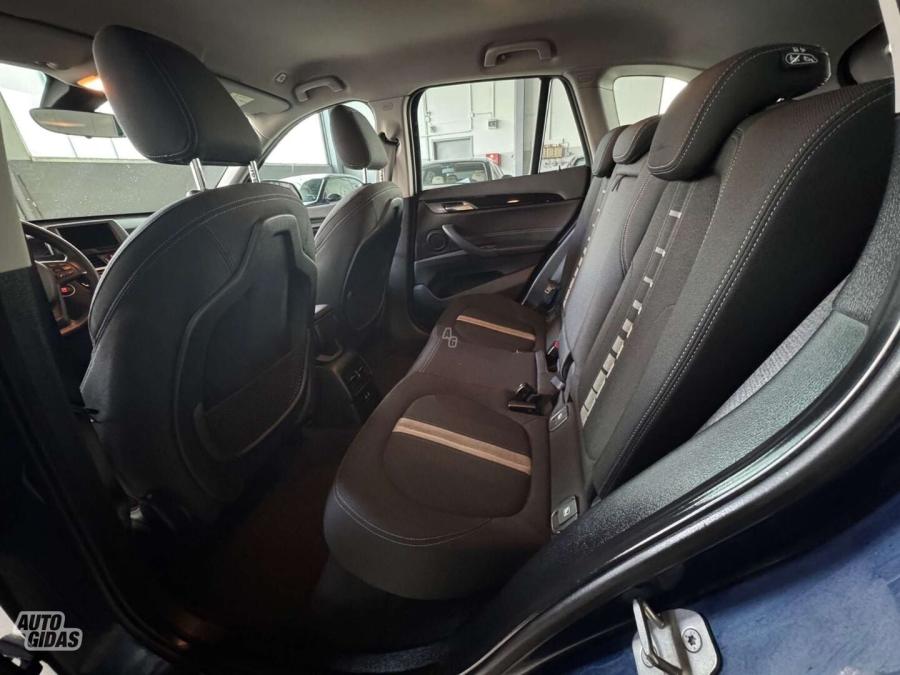 Blue BMW X1 2019 in Kaunas, with an engine capacity of 2.00 L and mileage of 69 thousand km for 23327 €, photo 10 on AUTOMOTO.COM.LV