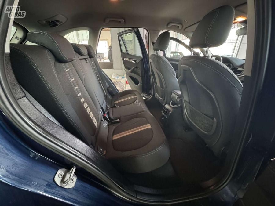 Blue BMW X1 2019 in Kaunas, with an engine capacity of 2.00 L and mileage of 69 thousand km for 23327 €, photo 14 on AUTOMOTO.COM.LV