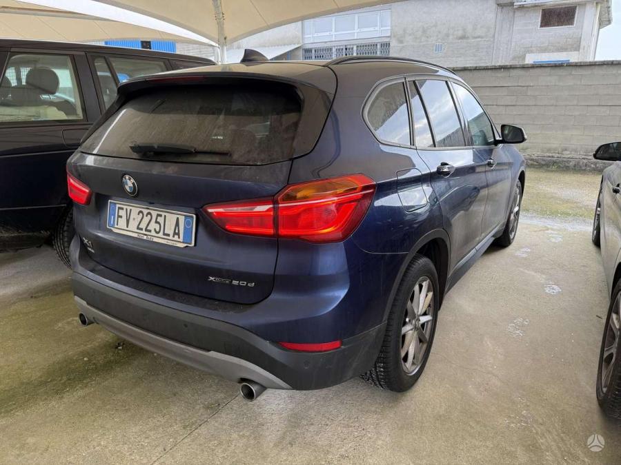 Blue BMW X1 2019 in Siauliai, with an engine capacity of 2.00 L and mileage of 166 thousand km for 11700 €, photo 4 on AUTOMOTO.COM.LV