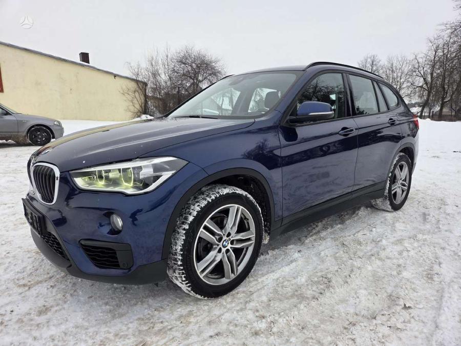 Blue BMW X1 2019 in Utena, with an engine capacity of 2.00 L and mileage of 138 thousand km for 13850 €, photo 1 on AUTOMOTO.COM.LV